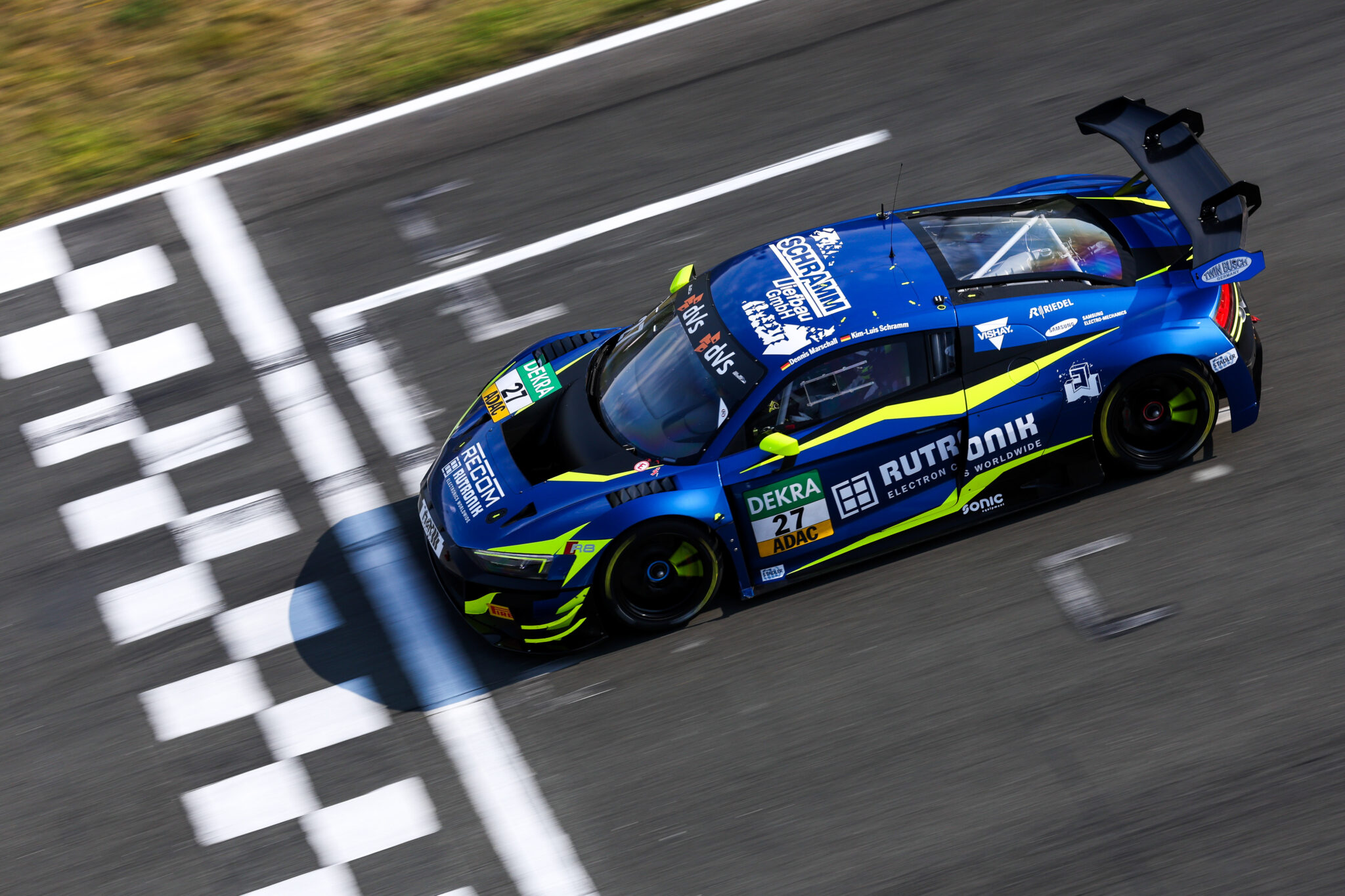 Rutronik Racing mit starkem Saisonstart im ADAC GT Masters – Rutronik ...